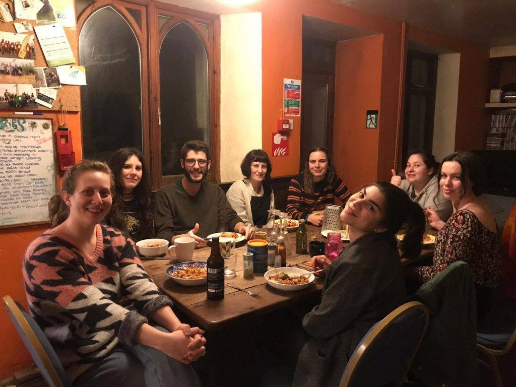 Tables de conversation - gratuit Séjours linguistiques volontariat